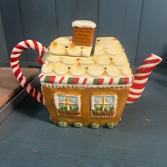 MESA | Holiday | Vintage Charming Holiday 3d Gingerbread House Teapot ...